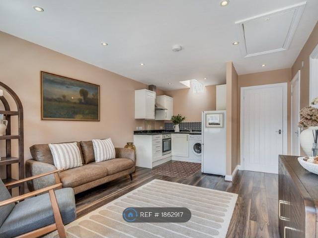 Maltese Road, Chelmsford CM1, 1 bed end terrace house to rent, £1,300 pcm | PrimeLocation