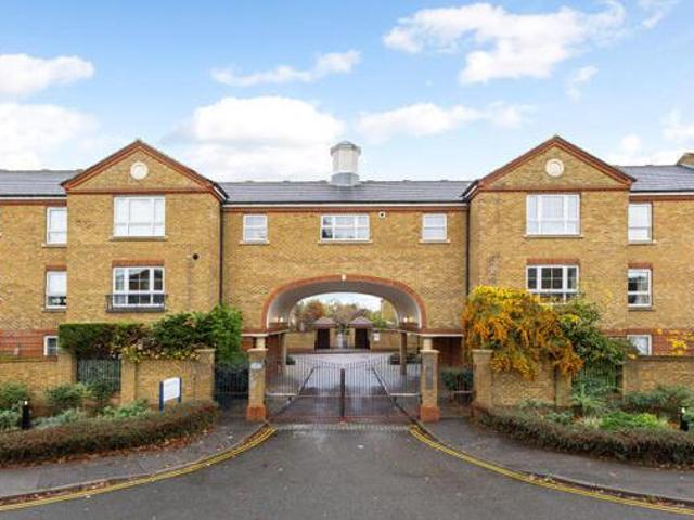 Malthouse Drive, London, 4 Bedroom Terraced