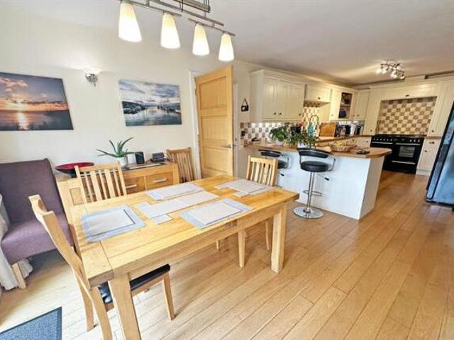 Malthouse Lane, Earlswood, 4 Bedroom Detached