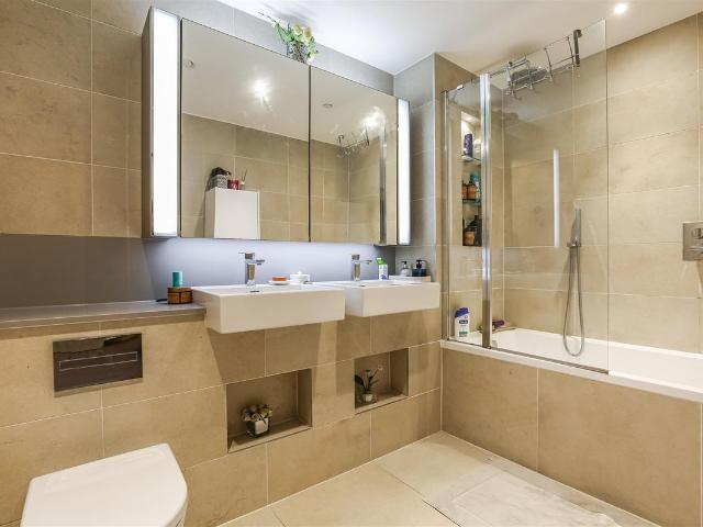 Malthouse Road, London SW11, 3 bed flat to rent, £4,950 pcm | PrimeLocation