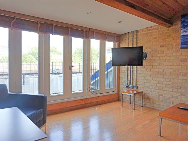 Maltings Place, Tower Bridge Road, London SE1, London, Studio to rent, £1,800 pcm | PrimeLocation