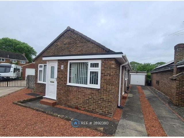Malvern Close, Darlington DL2, 2 bed bungalow to rent, £1,100 pcm | PrimeLocation