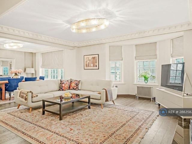 Malvern Court, London, SW7 3 bed flat to rent £7,300 pcm £1,685 pw