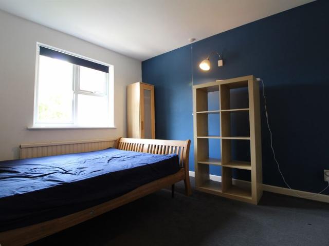 Malvern Court, Reading, RG1 5PL