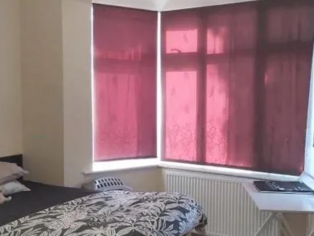 Malvern Gardens, Queensbury, London, HA3 9JZ, United Kingdom | Room for rent #139404175 | Rentberry