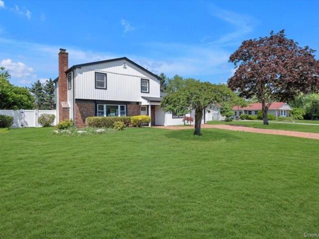 Malvern Ln, Stony Brook, Home For Sale