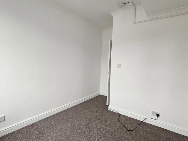 Malvern Road, Hornchurch RM11, 2 bed flat to rent, £1,800 pcm | PrimeLocation