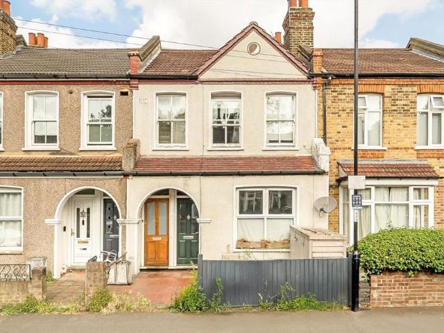Malyons Road, London SE13 2 bed flat to rent £2,250 pcm £519 pw