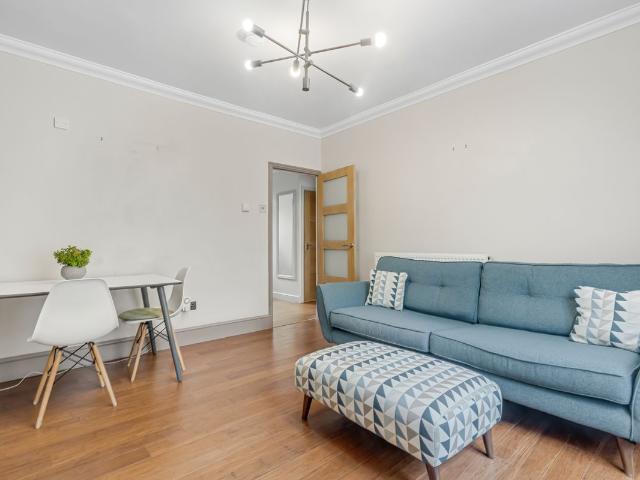Malay House, Prusom Street, Wapping E1W, 2 bed flat to rent, £2,100 pcm | PrimeLocation