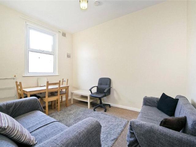 Malden Road, Belsize Park, London NW5, 4 bed flat to rent, £4,700 pcm | PrimeLocation