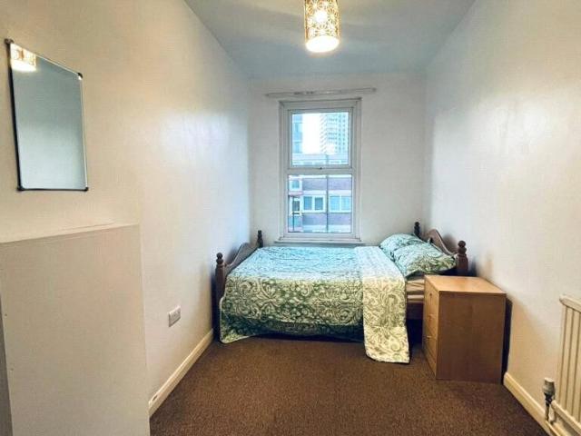 Malden Road, Belsize Park, London NW5, 5 bed flat to rent, £4,700 pcm | PrimeLocation