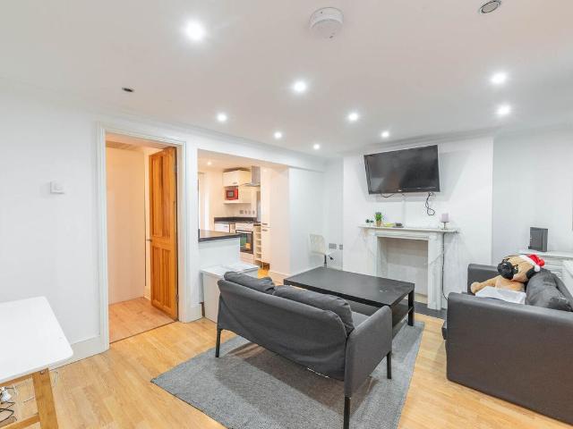 Malden Road NW5, Kentish Town, London, 2 bed flat to rent, £3,012 pcm | PrimeLocation