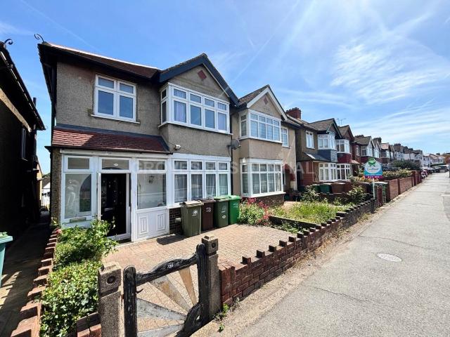 Malden Road, Sutton SM3, 3 bed semi detached house to rent, £2,600 pcm | PrimeLocation