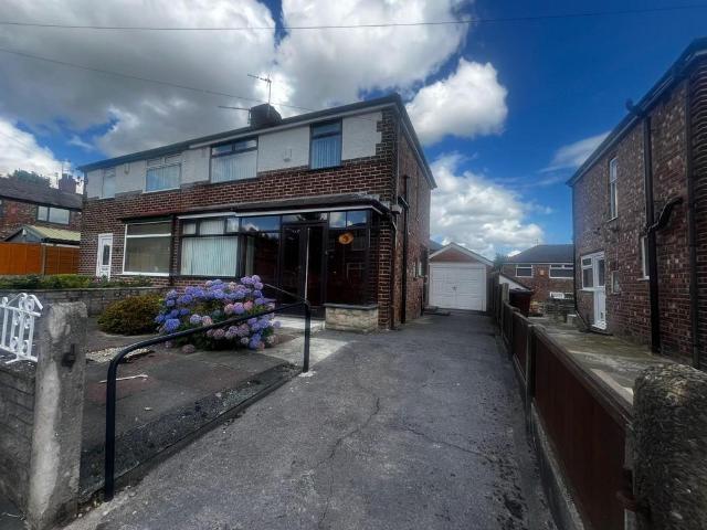 Maldwyn Avenue, Manchester 3 bed house to rent £1,225 pcm £283 pw