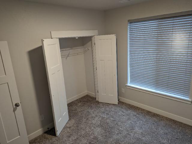 Male housing_Lehi condo private room