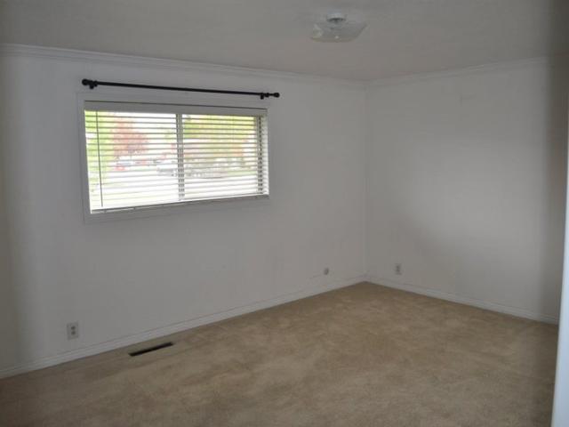 Male Private Room for Rent