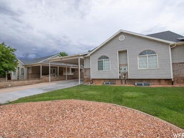 Male Student Housing Available