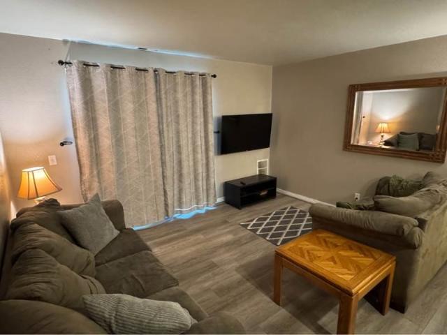 Male 1 Bed Condo Room for Rent in Provo near BYU!