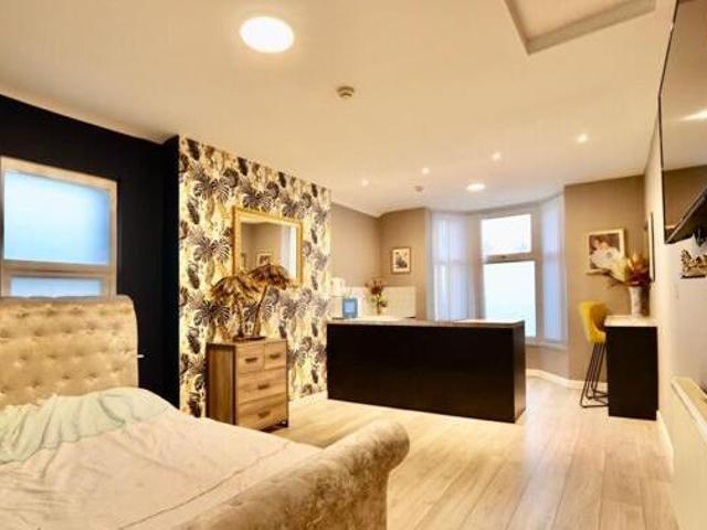 Malefant Street, Malefant Street, 1 Bedroom Apartment