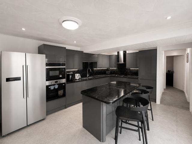 Malgraves, Basildon SS13, 3 bed bungalow to rent, £1,900 pcm | PrimeLocation