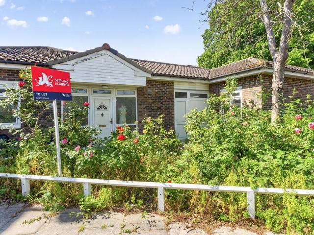 Mallard Close, Hackney, London, E9 4 bed bungalow to rent £4,000 pcm £923 pw