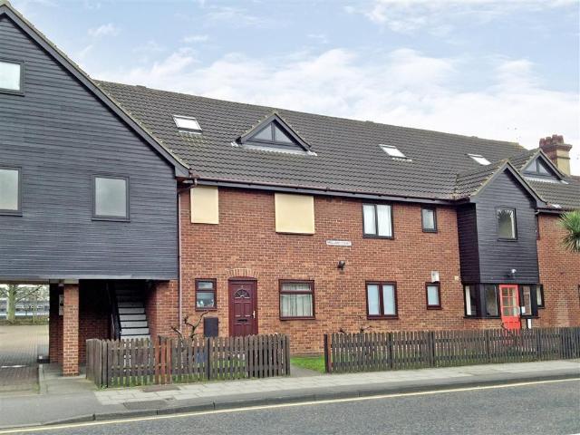 Mallard Court, Ley Street, Ilford IG1, 1 bed flat to rent, £1,300 pcm | PrimeLocation