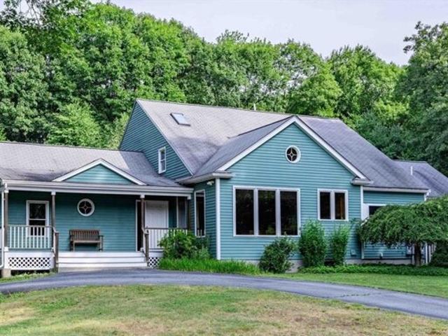 Mallard Dr, Medway, Home For Sale