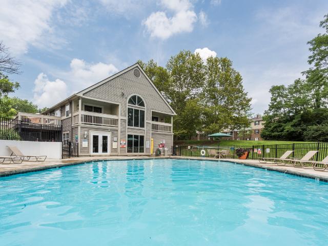 Mallard Lakes Townhomes 3 Bedroom Apartment for Rent at 12100 Lake Circle Dr, Springdale, OH 45246 Springdale