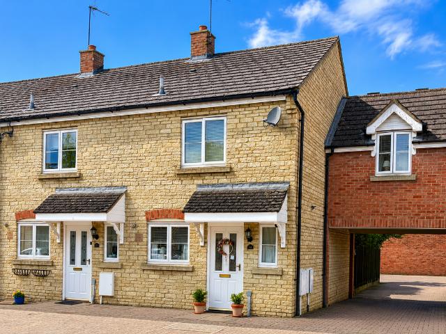Mallards Way, Bicester OX26, 3 bed property to rent, £1,650 pcm | PrimeLocation