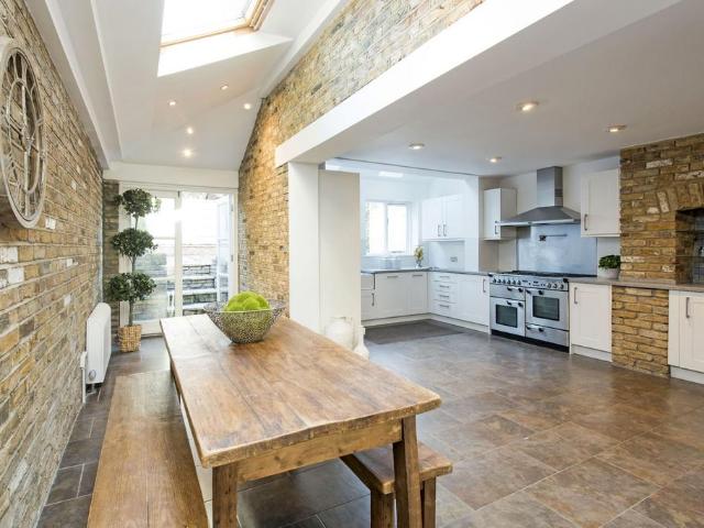 Mallinson Road, SW11 4 bed terraced house to rent £7,000 pcm £1,615 pw