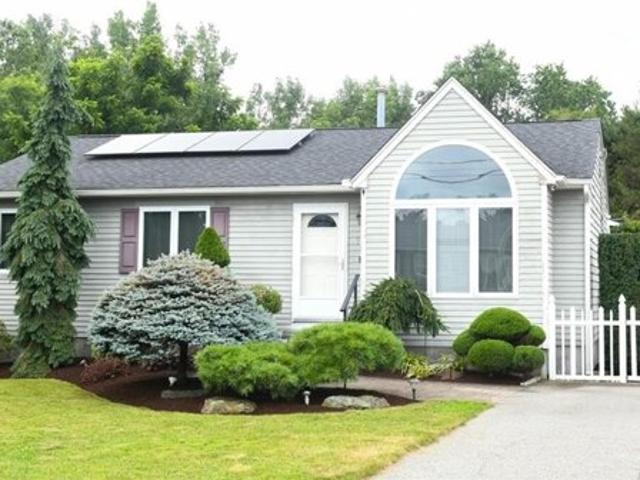 Mallory Ct, Cranston, Home For Sale