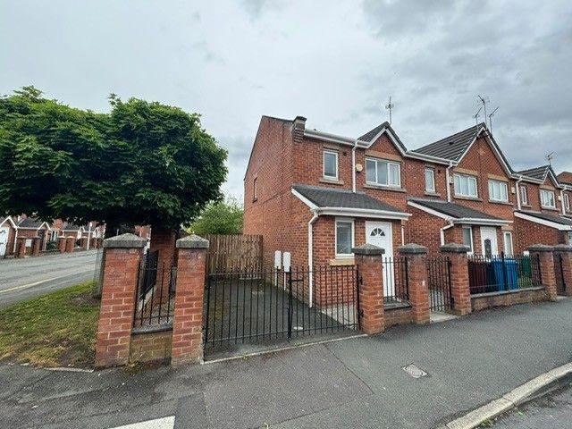 Mallow Street, Hulme, Manchester, Lancashire M15, 3 bed end terrace house to rent, £1,600 pcm | PrimeLocation