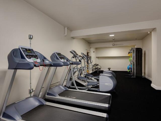 Malloy Apartment Homes Studio Apartment for Rent at 4337 15th Ave Ne, Seattle, WA 98105 University District