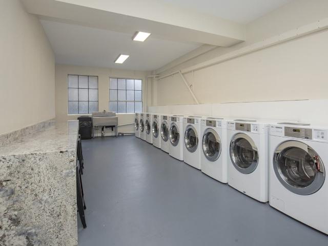 Malloy Apartment Homes Studio Apartment for Rent at 4337 15th Ave Ne, Seattle, WA 98105 University District