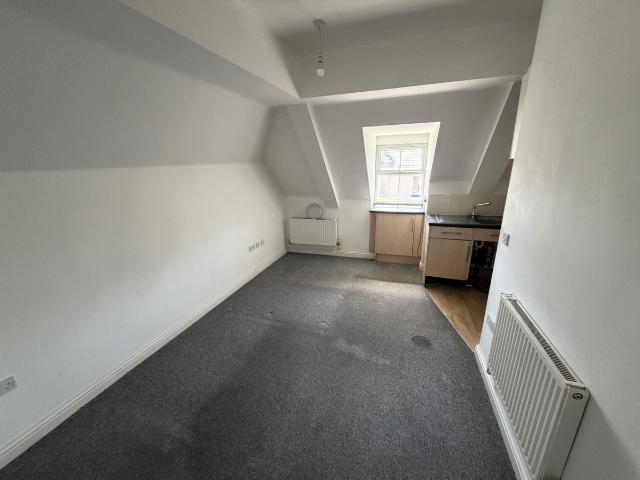 Malmesbury Park Place, Bournemouth BH8, 1 bed flat to rent, £850 pcm | PrimeLocation