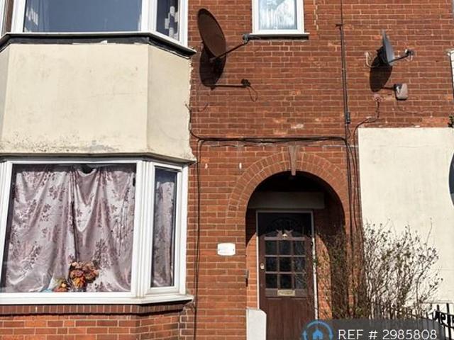 Malmesbury Park Road, Bournemouth, BH8 3 bed flat to rent £1,800 pcm £415 pw