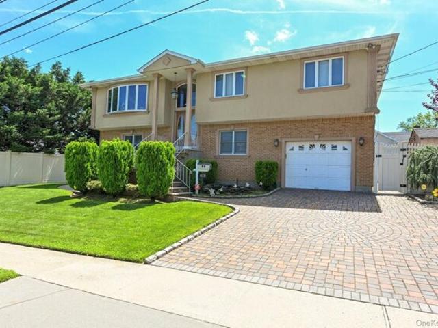 Maloon Ave, Franklin Square, Home For Sale