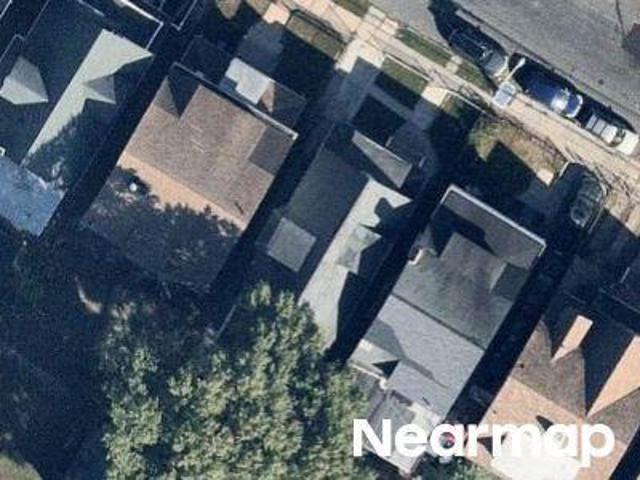 Mapes Ave