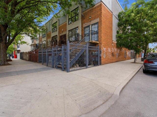 Mapes Ave, Bronx, Home For Sale