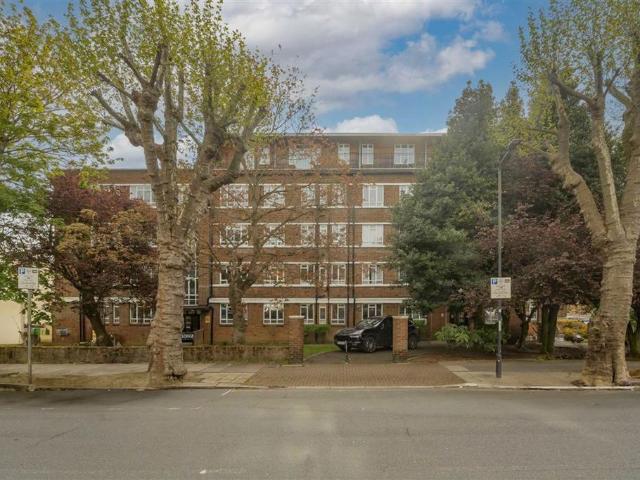 Mapesbury Road, London NW2 1 bed flat to rent £1,850 pcm £427 pw