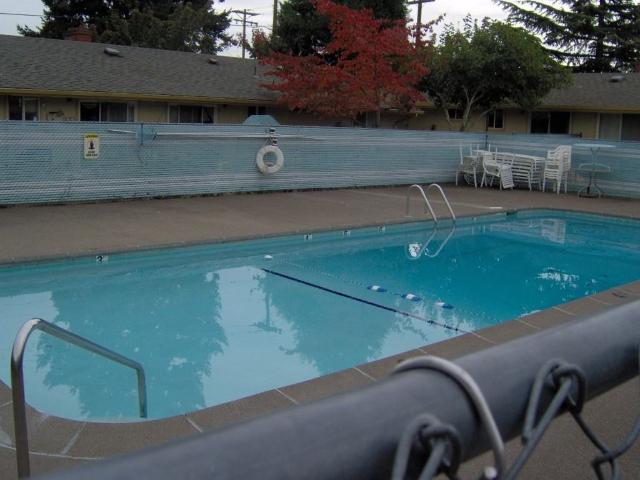 maple 2 Bedroom Apartment for Rent at Maple Dr, Junction City, OR 97448