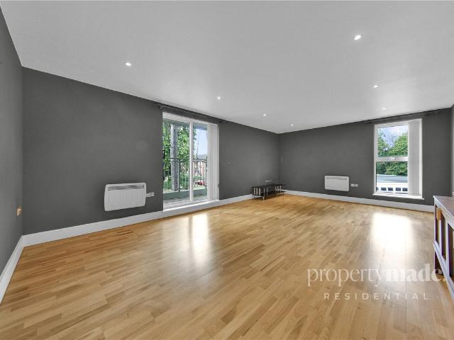 Maple Top Court, Tamar Square, Woodford Green, Redbridge IG8, 2 bed flat to rent, £2,100 pcm | PrimeLocation