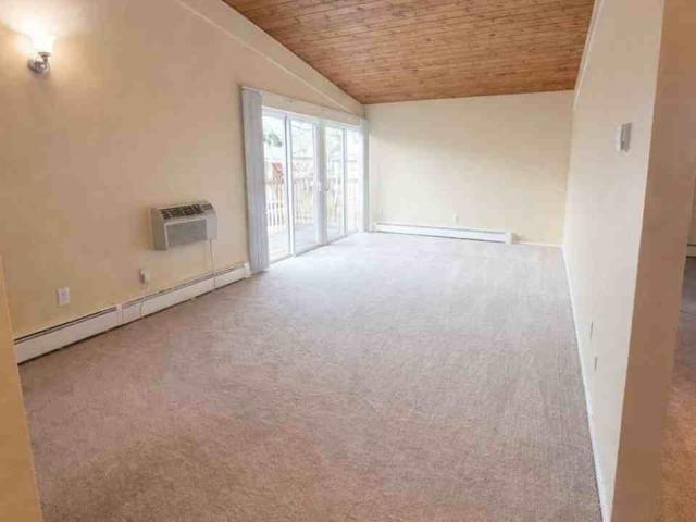 Maple Tree Apartments 2 Bedroom Apartment for Rent at 1830 S Garfield St, Denver, CO 80210 Wellshire