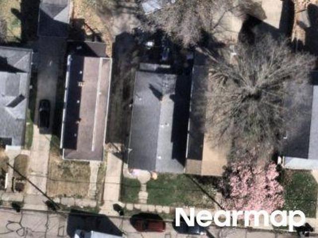 Maple Ave