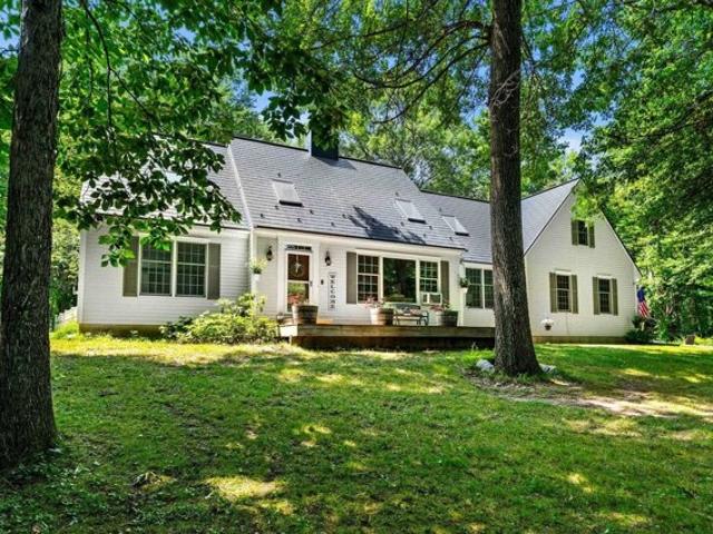 Maple Ave, Atkinson, Home For Sale