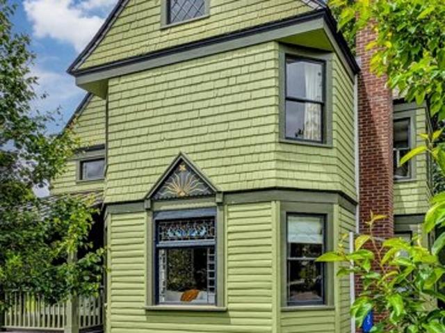 Maple Ave, Norfolk, Home For Sale
