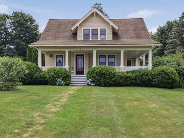 Maple Ave, Shrewsbury, Home For Sale