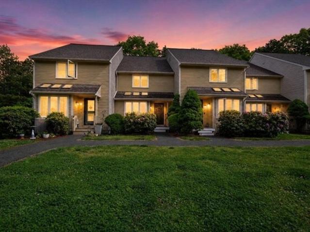 Maple Brook Rd Unit,bellingham, Condo For Sale