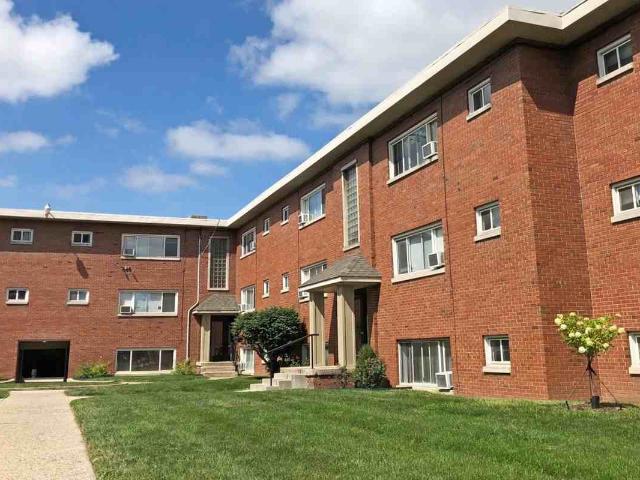 Maple Court Apartments 2 Bedroom Apartment for Rent at 3524 N Pennsylvania St, Indianapolis, IN 46205 Mapleton Fall Creek