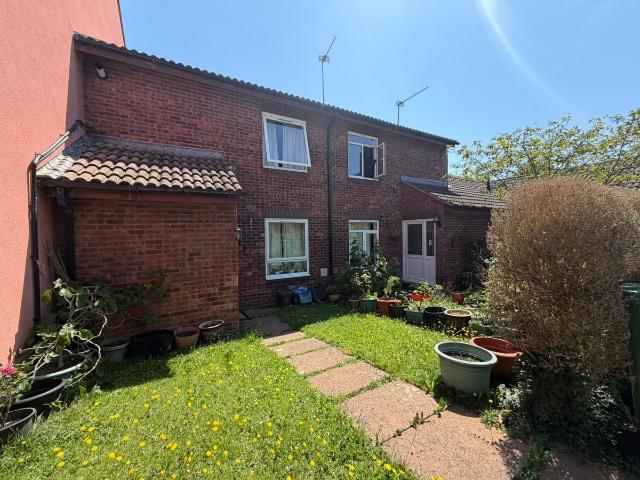 Maple Court, Frome BA11, 2 bed property to rent, £1,100 pcm | PrimeLocation